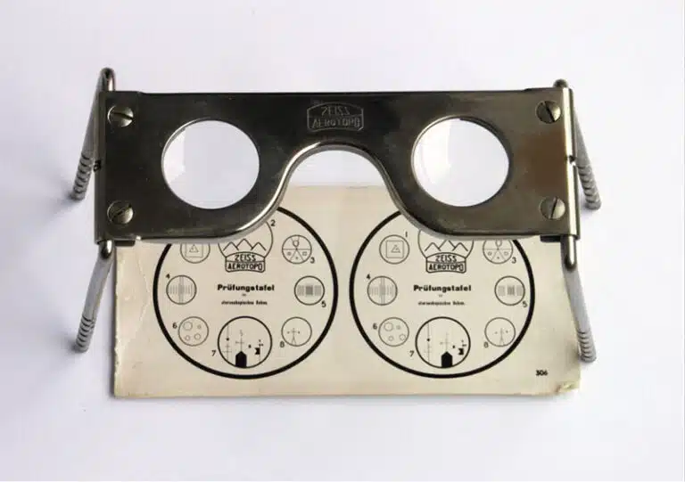 What Makes VR Look Real? A History of Stereoscopy